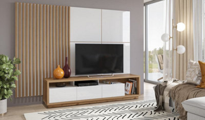 Modern Celine 02 Wall Panel 510mm in Oak Wotan & White - Chic Vertical ...