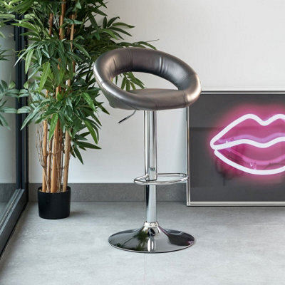 Modern style gas lift bar stool in faux leather with foot rest - Plump ...