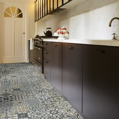 Multicolour Designer Effect Anti-Slip Vinyl Flooring for Home, Shop ...