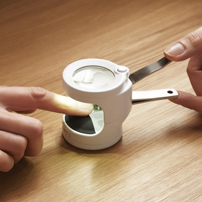 Buy Nail Clipper Magnifier with 3 LED Lights, 3.5x Magnification, Nail ...