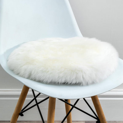 Natural White Round Sheepskin Chair Pad | DIY at B&Q
