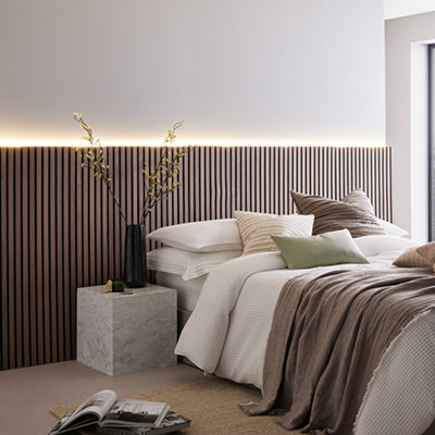 Naturewall SlatWall Midi Walnut - 120cm x 60cm on Black Felt