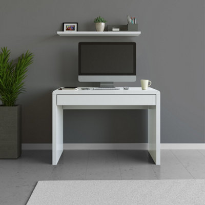 Nautilus Designs High Gloss White Computer Desk Workstation with ...