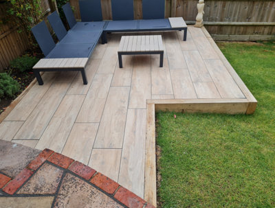 Nebraska Elm 300x1200x20mm Wood Effect Outdoor Porcelain Paving. Pack ...