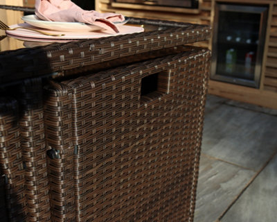 Nevada Brown 4 Seater Cube Set