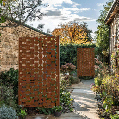 Nicoman Metal Outdoor Privacy Screen with Stand 120cm x 180cm - Pre Rusted