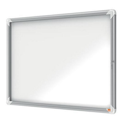 Nobo Premium Plus Outdoor Magnetic Lockable Notice Board 8xA4