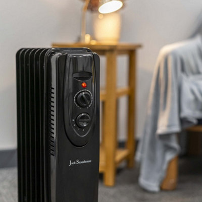 Oil Filled Radiator 1500W - Black | DIY at B&Q