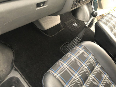 OLPRO Volkswagen T4 1990 2003 Front No Walkthrough (OLPRO LOGO ON KICK PAD)