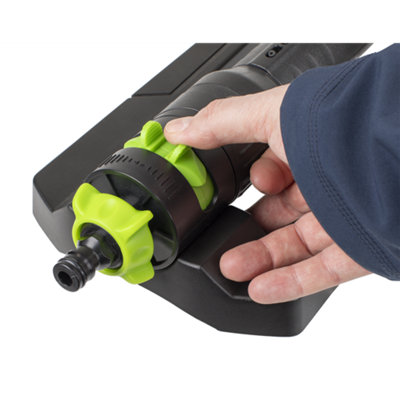 Oscillating Water Sprinkler with 18 Nozzles