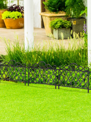 Outdoor Gardening Courtyard Plastic Small Fences that can be Freely ...