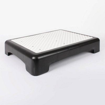 Outdoor Plastic Half Step Sturdy and Weatherproof Slip Resistant Surface with Drainage Holes ...