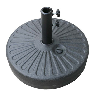 Outdoor Plastic Round Parasol Base | DIY at B&Q