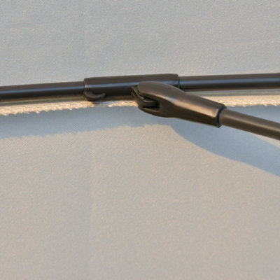 Outsunny 2.5m Round Curved Adjustable Parasol Outdoor Metal Pole Off-White