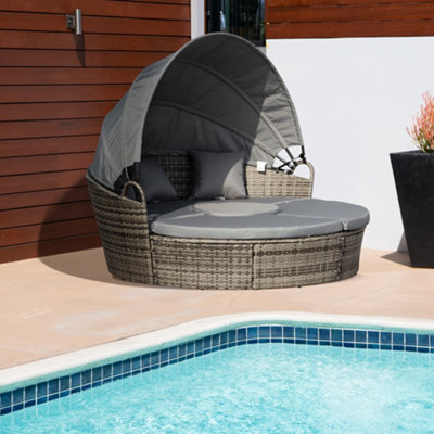 Outsunny 5 PCs Cushioned Outdoor Plastic Rattan Round Sofa Bed Table ...