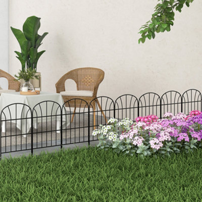 Outsunny 8PCs Decorative Garden Fencing 24in x 8.7ft Metal Border ...