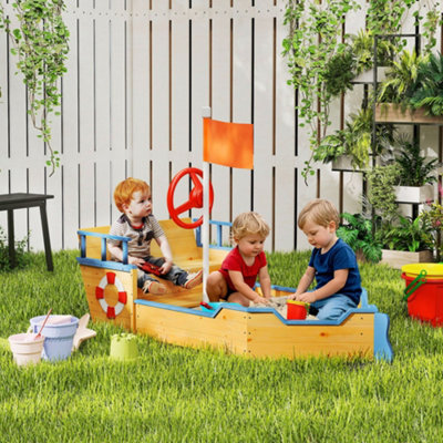 Outsunny Kids Wooden Sandbox Pirate Ship Sandboat w/ Bench Seat Storage Space | DIY at B&Q