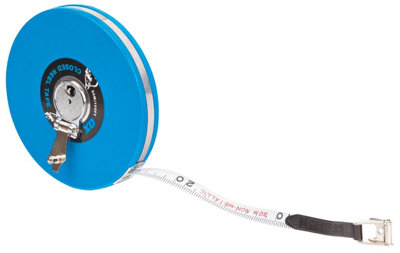 OX Trade Closed Reel Tape Measure - 30m / 100ft | DIY at B&Q