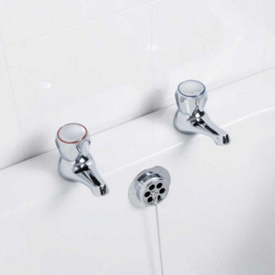 Pair Of Traditional Contract Bath Taps Chrome WRAS Approved