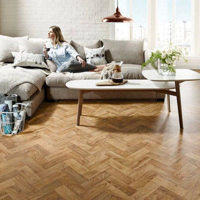 Parquet Effect Vinyl Flooring by Remland (English Oak Parquet, 5m x 4m)