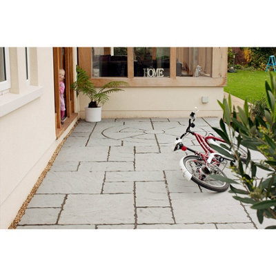 Paving Patio Kit 'The Vicarage' Welsh Slate (2.4m x 2.4m)