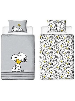 Peanuts Snoopy Duvet Cover and Pillowcase Set