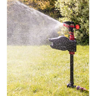 PestBye Jet Spray Battery Operated Motion Activated Cat Scarer ...