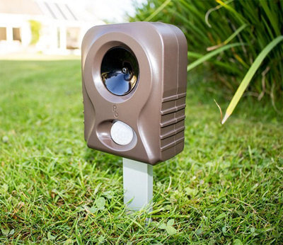 PestBye Twinpack Battery Operated Fox Deterrent with HyperResonance ...