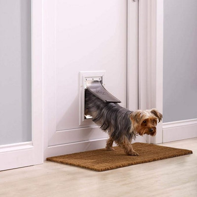 Petsafe 600 Small Aluminium Cat Or Dog Flap | DIY at B&Q