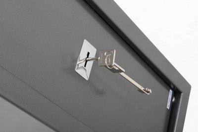 Phoenix Lacerta GS8001K Size 3 Gun Safe with 2 Key Locks