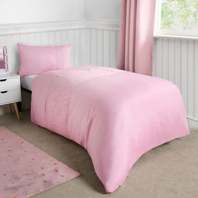Pinsonic Daisy Panel Duvet Cover Bedding Set | DIY at B&Q
