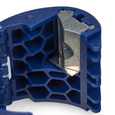 Pit Bull Plastic Pipe Cutter 15mm - 50mm Adjustable Plazzy-Cut Pipe ...