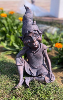 PIXIE SITTING GARDEN SCULPTURE ORNAMENT RESIN STATUE