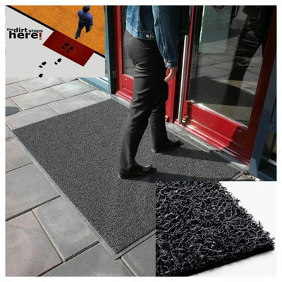 Plain Medium Minimal Doormat in Black