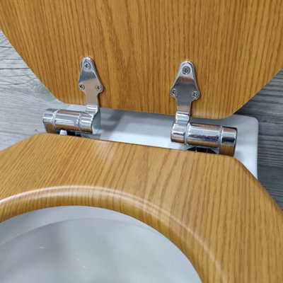 Plum&Clay Oak Effect Soft Closing Toilet Seat