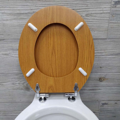 Plum&Clay Oak Effect Soft Closing Toilet Seat