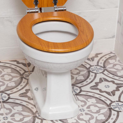 Plum&Clay Violet Traditional Low Level Toilet with Cistern Traditional ...