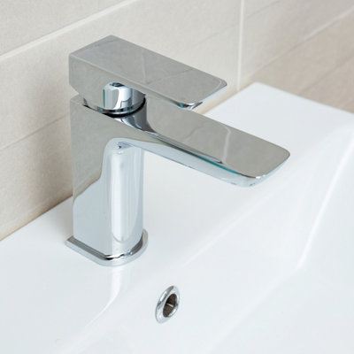 Plum&Clay Zoia Chrome Basin Mono Mixer Tap with Click Clack Basin Waste