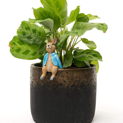 Pot Buddies Plant Pot Ornament - Peter Rabbit Sitting