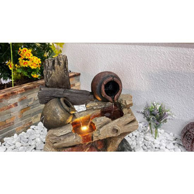 Pouring Jugs Solar Powered Water Feature With Cover