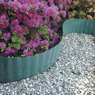Primrose Corrugated Green PVC Coated Lawn Edging Roll in Green 10m