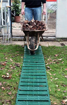 Primrose Instant Roll Out Garden Path Green Plastic Chevron 3m