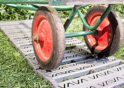 Primrose Instant Roll Out Garden Path Grey Plastic Chevron 3m