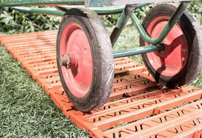 Primrose Instant Roll Out Garden Path Terracotta Plastic Chevron 3m