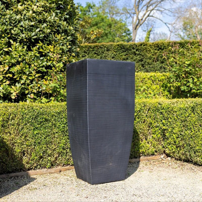Primrose Rib Textured Fibrecotta Tall Cube Planter In Charcoal 100cm