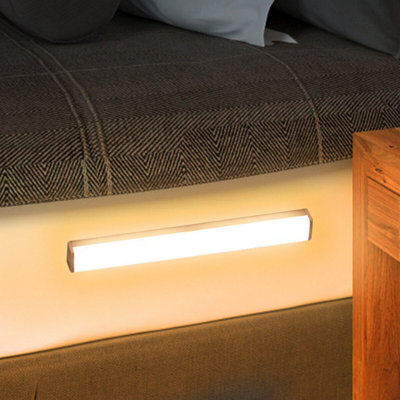 Prism Motion Sensor LED Light Bar Adhesive Battery Powered 50 Lumens ...