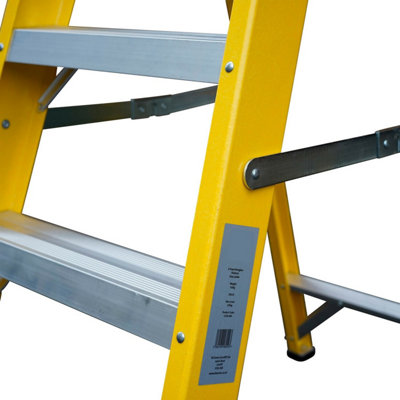 Professional 1.7m Fibreglass Swingback Step Ladder with 10 Treads for ...