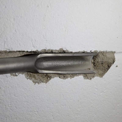 Professional 18mm Hollow Gouge Breaker Chisel - 450mm Length with SDS ...