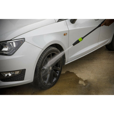 Pull Along Pressure Washer with Total Stop System - 140bar - 1800W ...