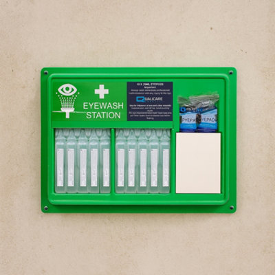 Qualicare Eye Pod Station with Mirror